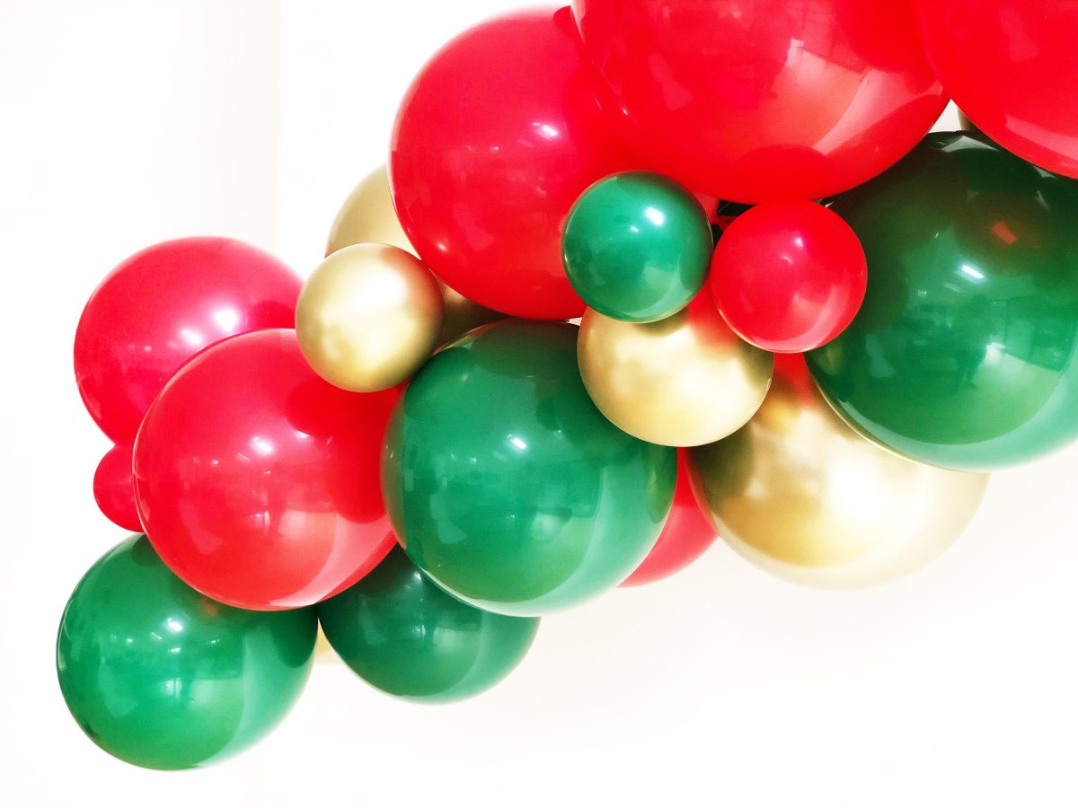 Christmas Balloon Arch Kit | Tara's Wonderworld