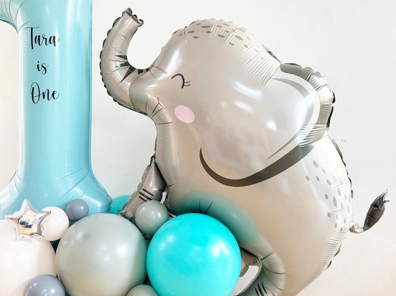 DIY Elephant Balloon Sculpture | Tara's Wonderworld
