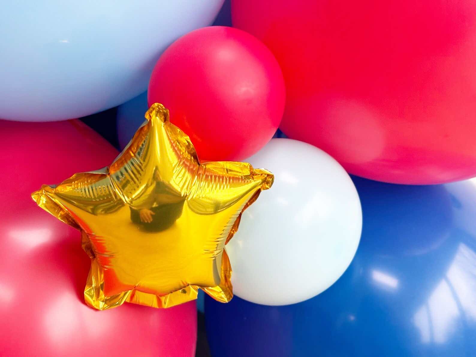 DIY Sonic Balloon Sculpture | Tara's Wonderworld