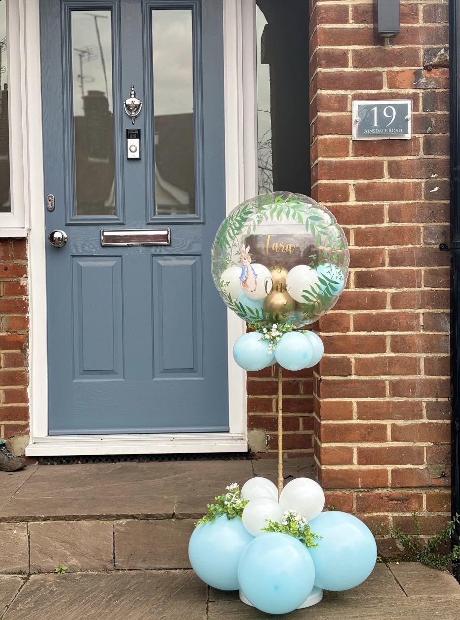 Personalised Peter Rabbit Balloon Stand | Tara's Wonderworld